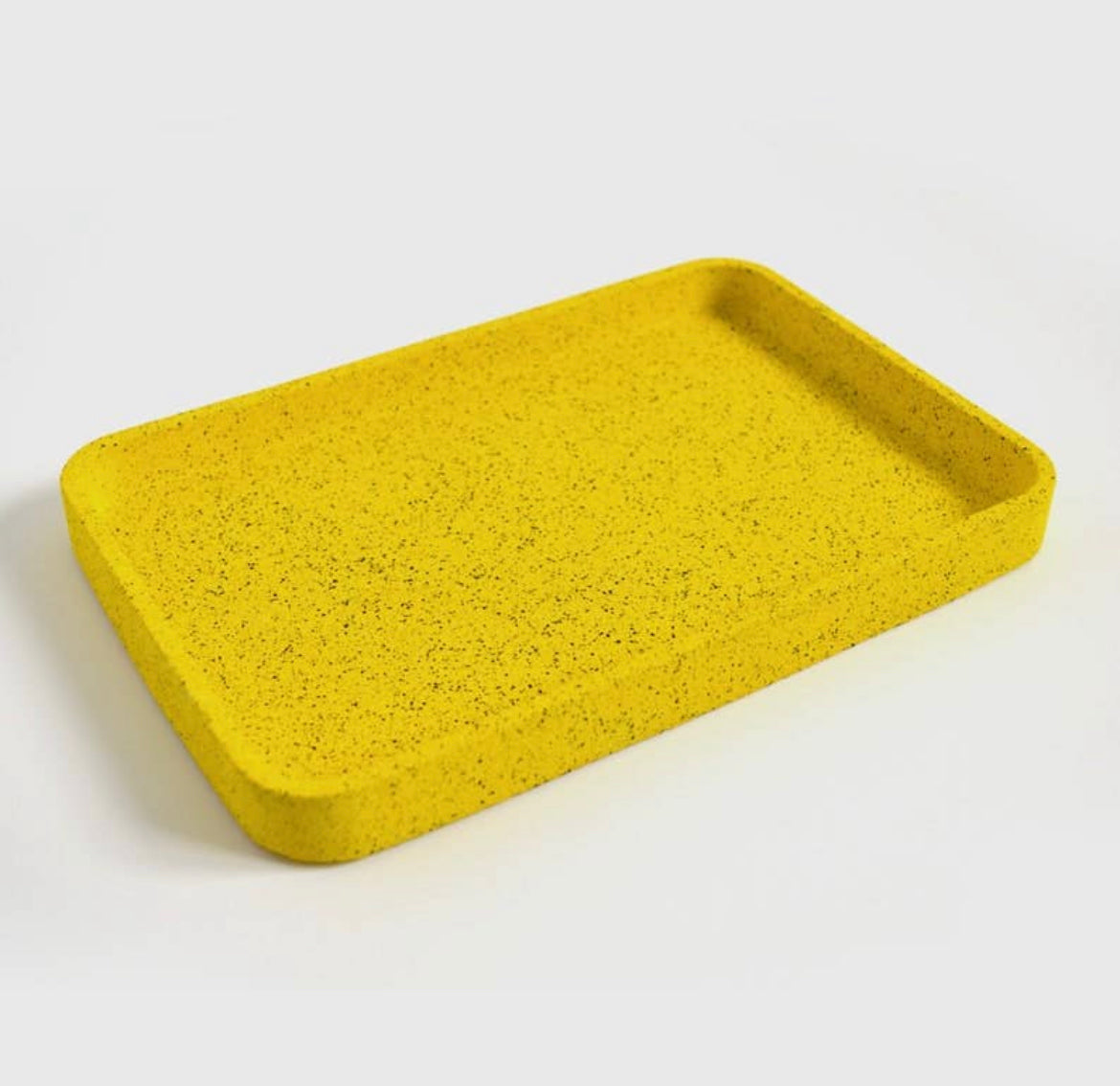 Vessels, Vases, Plates & Trays – studiopylon